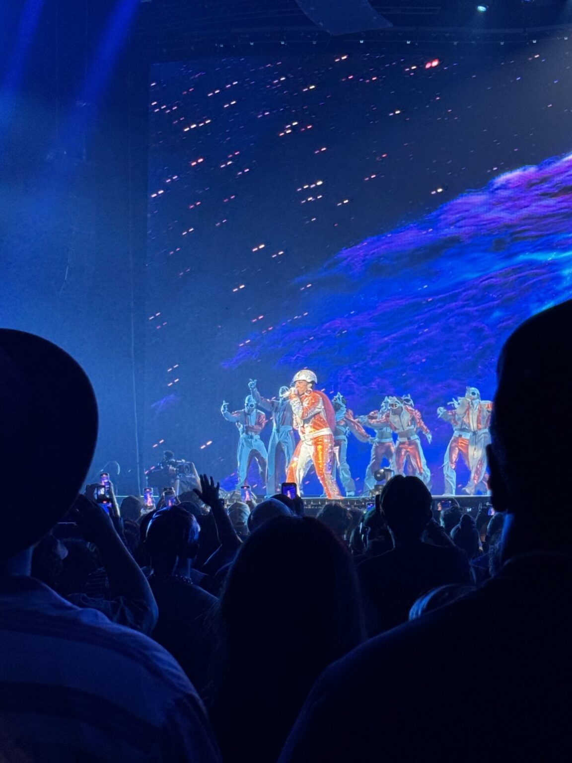 A Guide to Solo Concerts - Swim with Mantas - an adventure travel blog
